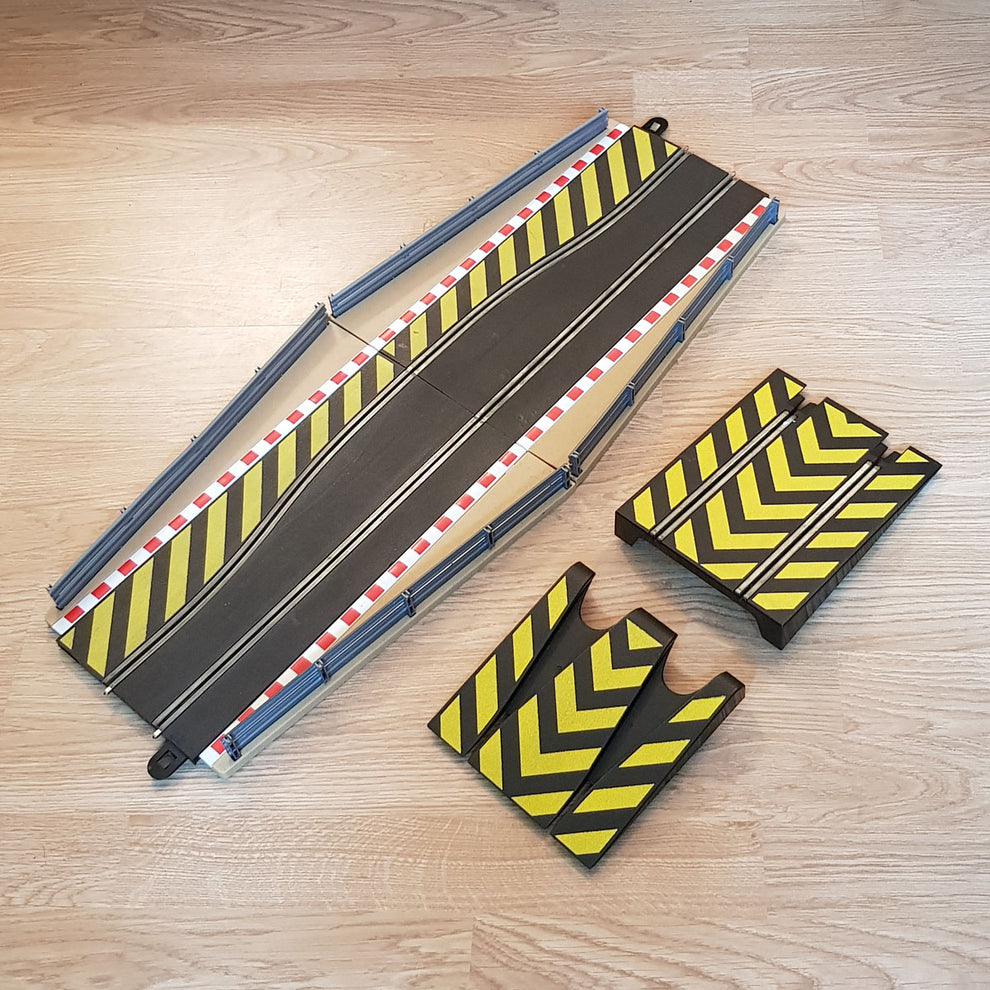 Scalextric Sport 1:32 Track - C8246 Hatched Side Swipe, Jump & Borders ...